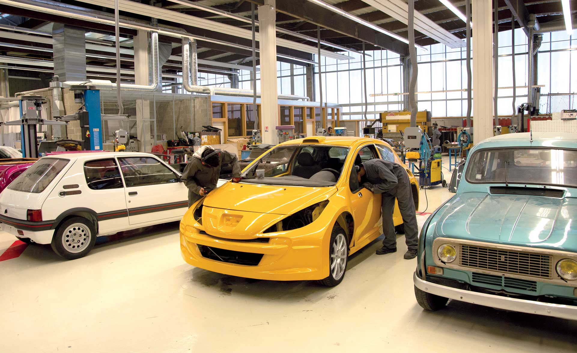 BAC PRO Réparation des Carrosseries - Lycée Automobile Beau de Rochas